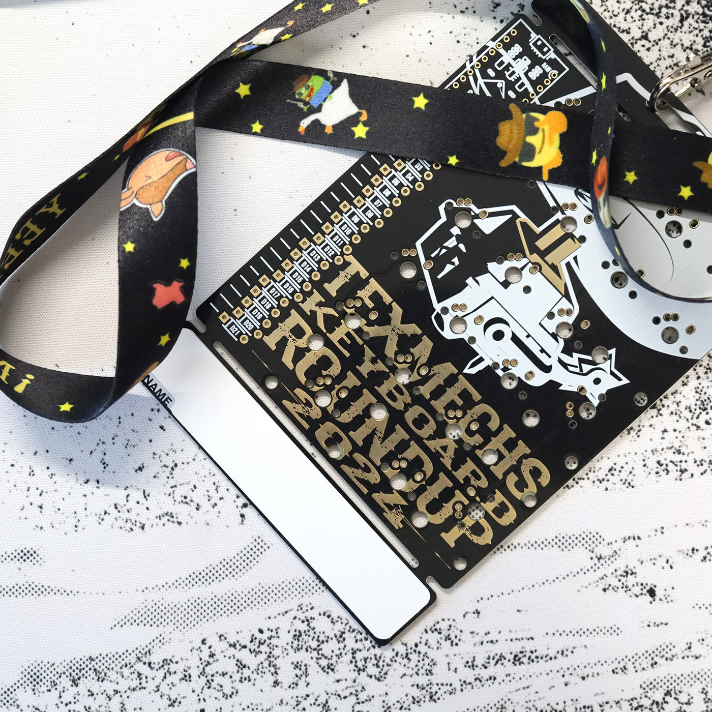 [Extras] Roundup '24 PCB Badge – Sneakbox